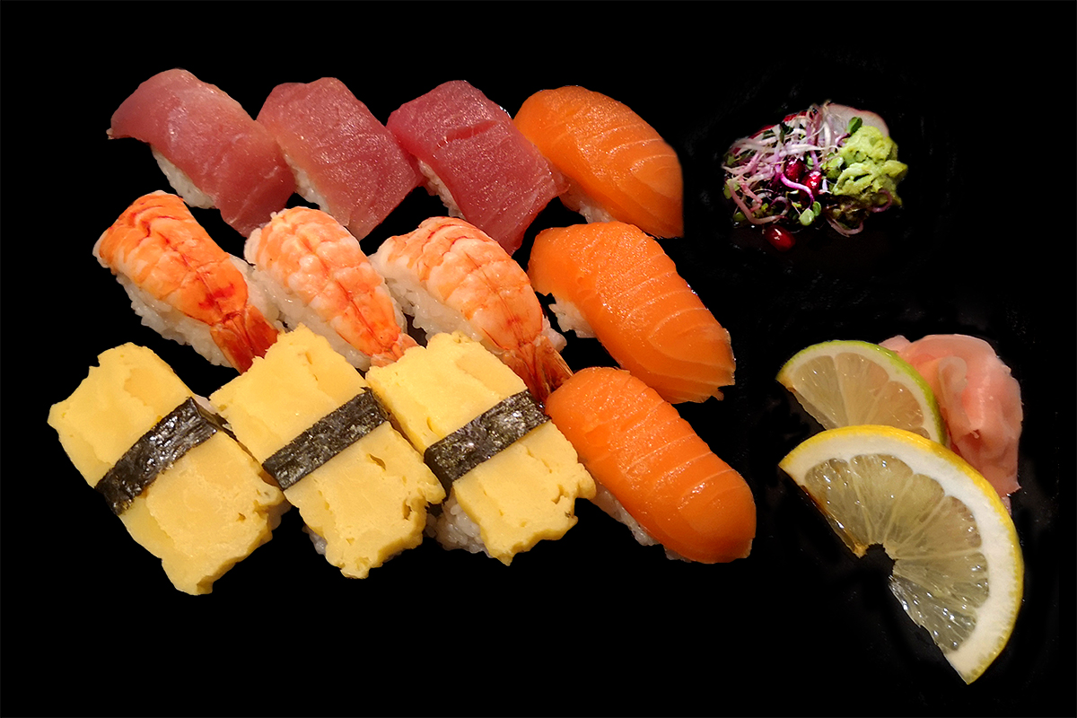 Sushi Sets – Ikura – Sushi & Lounge